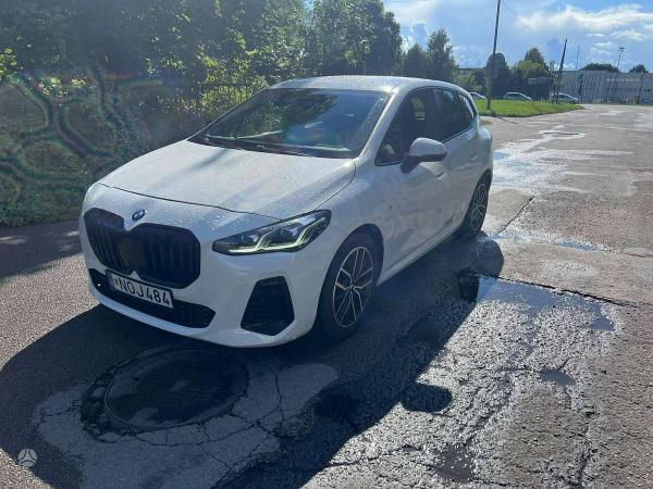 Balts BMW 218 Active Tourer 2024 Panevēža, ar dzinēja tilpumu 2.00 L un nobraukumu 27 tūkst. km par 21000 €, foto 1 vietnē AUTOMOTO.COM.LV
