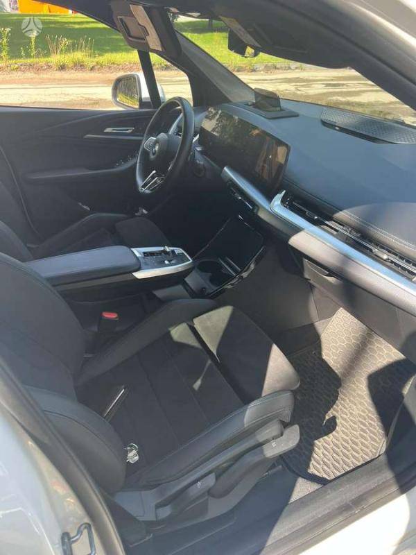 Balts BMW 218 Active Tourer 2024 Panevēža, ar dzinēja tilpumu 2.00 L un nobraukumu 27 tūkst. km par 21000 €, foto 7 vietnē AUTOMOTO.COM.LV