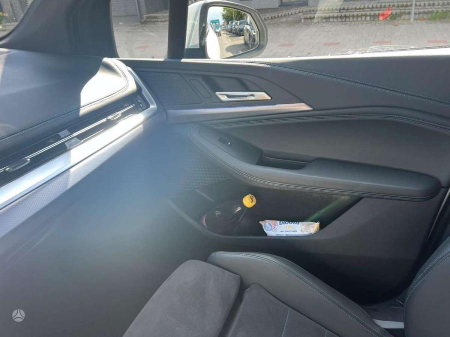 Balts BMW 218 Active Tourer 2024 Panevēža, ar dzinēja tilpumu 2.00 L un nobraukumu 27 tūkst. km par 21000 €, foto 17 vietnē AUTOMOTO.COM.LV