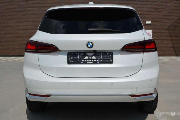 Balts BMW 218 Active Tourer 2024 Viļņa, ar dzinēja tilpumu 1.50 L un nobraukumu 78 tūkst. km par 20000 €, foto 4 vietnē AUTOMOTO.COM.LV