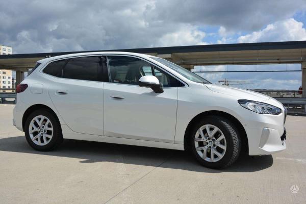Balts BMW 218 Active Tourer 2024 Viļņa, ar dzinēja tilpumu 1.50 L un nobraukumu 78 tūkst. km par 20000 €, foto 5 vietnē AUTOMOTO.COM.LV