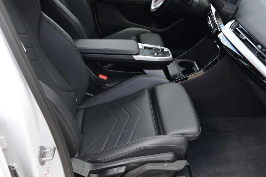 Balts BMW 218 Active Tourer 2024 Viļņa, ar dzinēja tilpumu 1.50 L un nobraukumu 78 tūkst. km par 20000 €, foto 25 vietnē AUTOMOTO.COM.LV
