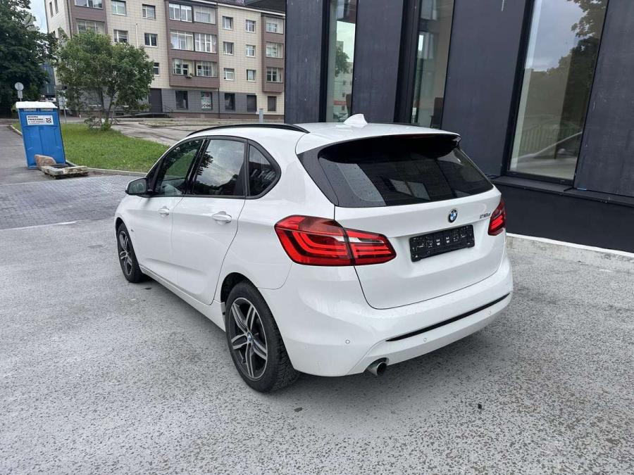 Белый БМВ 218 Active Tourer 2015 в Каунас, объемом двигателя 2.00 л и пробегом 128 тыс. км за 9980 €, фото 7 на AUTOMOTO.COM.LV