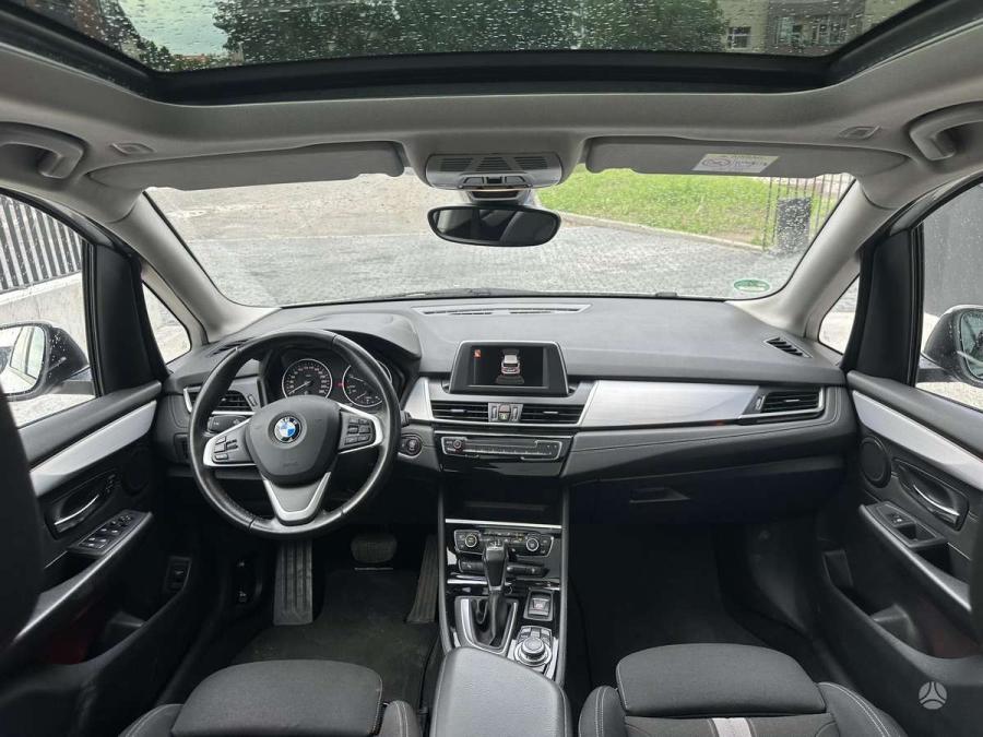 Белый БМВ 218 Active Tourer 2015 в Каунас, объемом двигателя 2.00 л и пробегом 128 тыс. км за 9980 €, фото 8 на AUTOMOTO.COM.LV