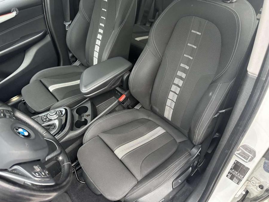 Белый БМВ 218 Active Tourer 2015 в Каунас, объемом двигателя 2.00 л и пробегом 128 тыс. км за 9980 €, фото 12 на AUTOMOTO.COM.LV