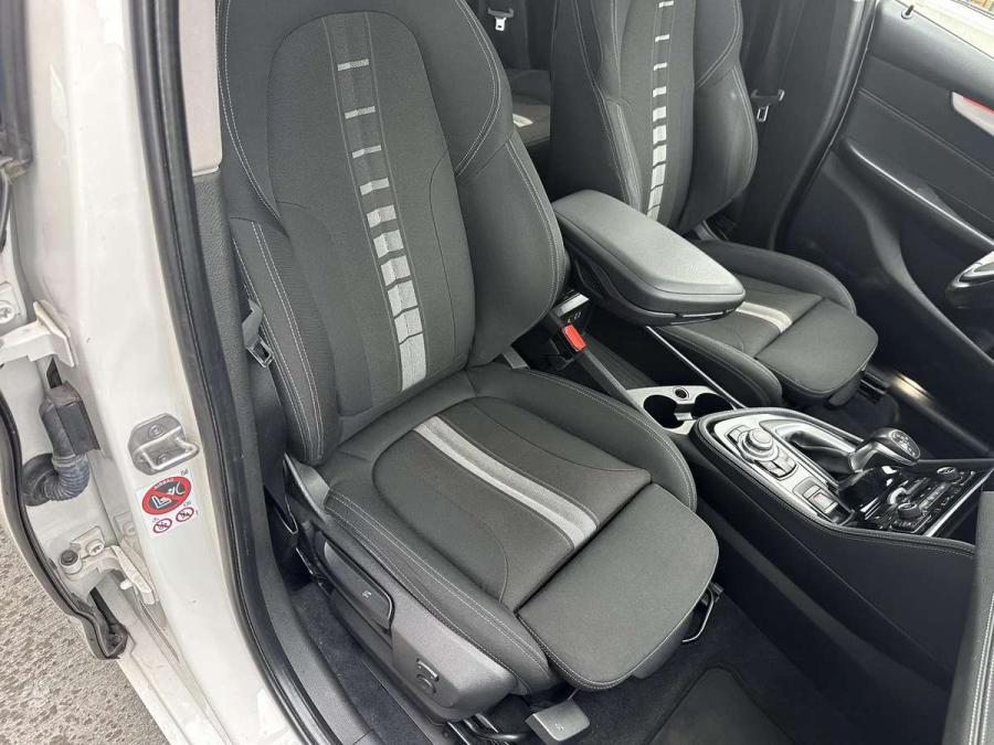 Белый БМВ 218 Active Tourer 2015 в Каунас, объемом двигателя 2.00 л и пробегом 128 тыс. км за 9980 €, фото 14 на AUTOMOTO.COM.LV