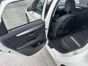 Белый БМВ 218 Active Tourer 2015 в Каунас, объемом двигателя 2.00 л и пробегом 128 тыс. км за 9980 €, фото 15 на AUTOMOTO.COM.LV