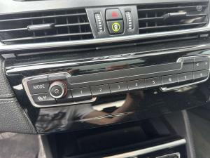 Белый БМВ 218 Active Tourer 2015 в Каунас, объемом двигателя 2.00 л и пробегом 128 тыс. км за 9980 €, фото 22 на AUTOMOTO.COM.LV