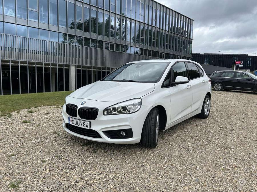 Balts BMW 218 Active Tourer 2015 Viļņa, ar dzinēja tilpumu 2.00 L un nobraukumu 268 tūkst. km par 7450 €, foto 1 vietnē AUTOMOTO.COM.LV
