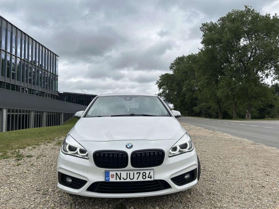 Balts BMW 218 Active Tourer 2015 Viļņa, ar dzinēja tilpumu 2.00 L un nobraukumu 268 tūkst. km par 7450 €, foto 5 vietnē AUTOMOTO.COM.LV