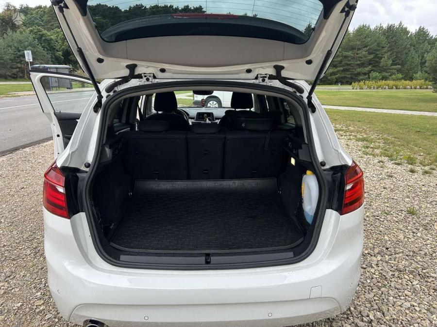 Balts BMW 218 Active Tourer 2015 Viļņa, ar dzinēja tilpumu 2.00 L un nobraukumu 268 tūkst. km par 7450 €, foto 15 vietnē AUTOMOTO.COM.LV