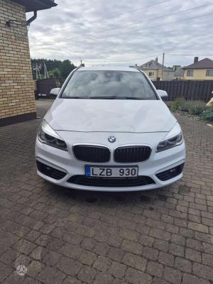 Белый БМВ 218 Active Tourer 2015 в Куршенай, объемом двигателя 2.00 л и пробегом 287 тыс. км за 7500 €, фото 3 на AUTOMOTO.COM.LV
