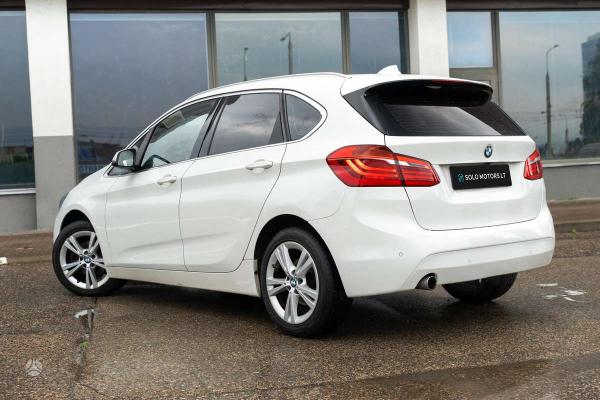 Balts BMW 218 Active Tourer 2016 Viļņa, ar dzinēja tilpumu 2.00 L un nobraukumu 113 tūkst. km par 9999 €, foto 3 vietnē AUTOMOTO.COM.LV