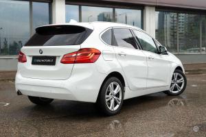 White BMW 218 Active Tourer 2016 in Vilnius, with an engine capacity of 2.00 L and mileage of 113 thousand km for 9999 €, photo 5 on AUTOMOTO.COM.LV