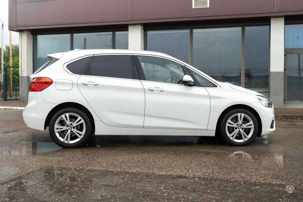 Balts BMW 218 Active Tourer 2016 Viļņa, ar dzinēja tilpumu 2.00 L un nobraukumu 113 tūkst. km par 9999 €, foto 5 vietnē AUTOMOTO.COM.LV