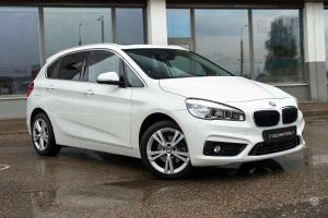White BMW 218 Active Tourer 2016 in Vilnius, with an engine capacity of 2.00 L and mileage of 113 thousand km for 9999 €, photo 7 on AUTOMOTO.COM.LV