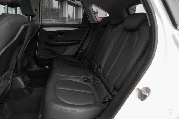 Balts BMW 218 Active Tourer 2016 Viļņa, ar dzinēja tilpumu 2.00 L un nobraukumu 113 tūkst. km par 9999 €, foto 10 vietnē AUTOMOTO.COM.LV