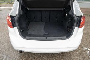 White BMW 218 Active Tourer 2016 in Vilnius, with an engine capacity of 2.00 L and mileage of 113 thousand km for 9999 €, photo 13 on AUTOMOTO.COM.LV