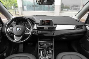 White BMW 218 Active Tourer 2016 in Vilnius, with an engine capacity of 2.00 L and mileage of 113 thousand km for 9999 €, photo 15 on AUTOMOTO.COM.LV