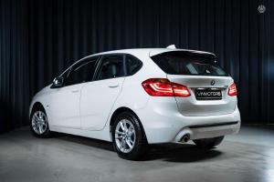 White BMW 218 Active Tourer 2018 in Vilnius, with an engine capacity of 1.50 L and mileage of 112 thousand km for 11500 €, photo 6 on AUTOMOTO.COM.LV