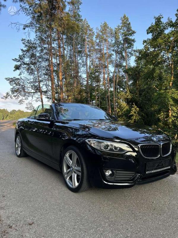 Black BMW 218 2015 in Kaunas, with an engine capacity of 2.00 L and mileage of 184 thousand km for 12900 €, photo 5 on AUTOMOTO.COM.LV