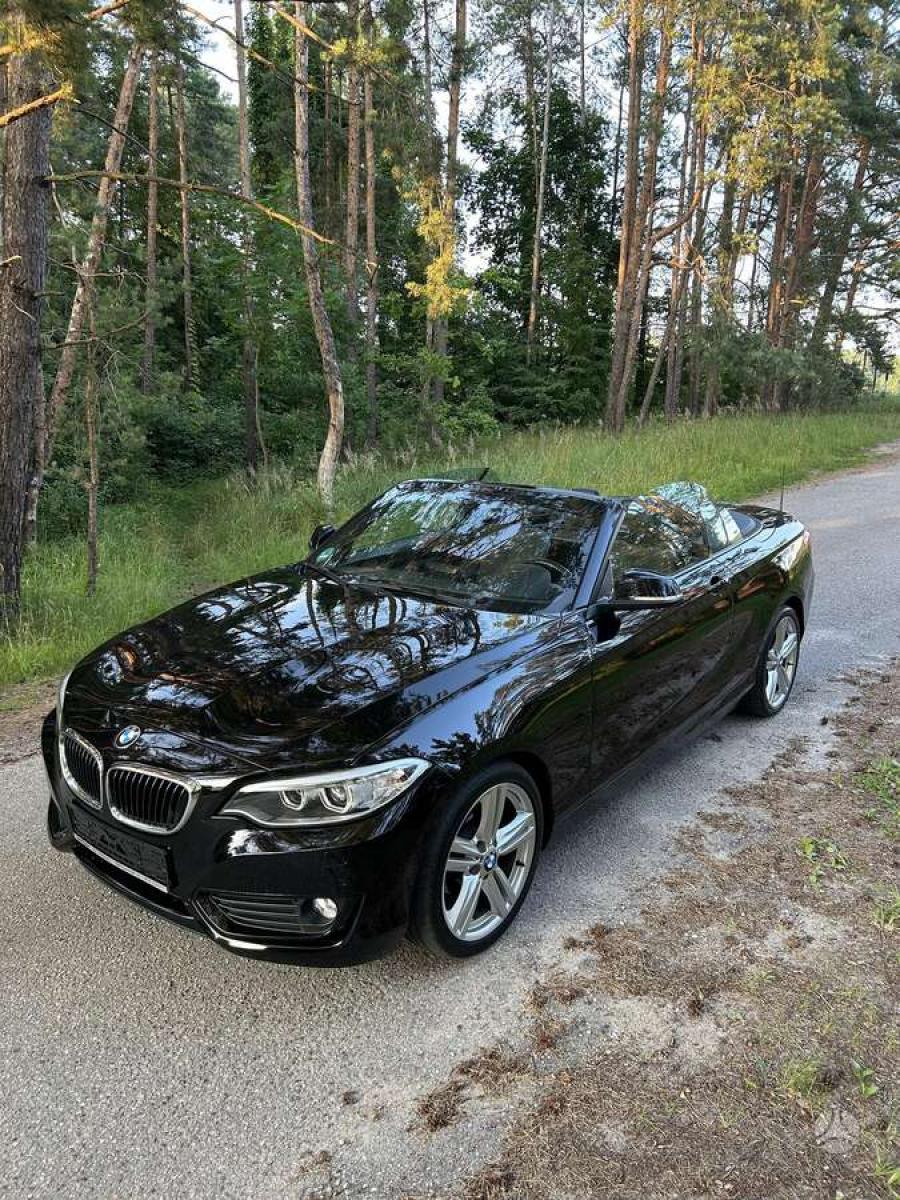 Black BMW 218 2015 in Kaunas, with an engine capacity of 2.00 L and mileage of 184 thousand km for 12900 €, photo 15 on AUTOMOTO.COM.LV
