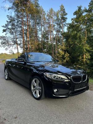 Black BMW 218 2015 in Kaunas, with an engine capacity of 2.00 L and mileage of 184 thousand km for 12900 €, photo 17 on AUTOMOTO.COM.LV