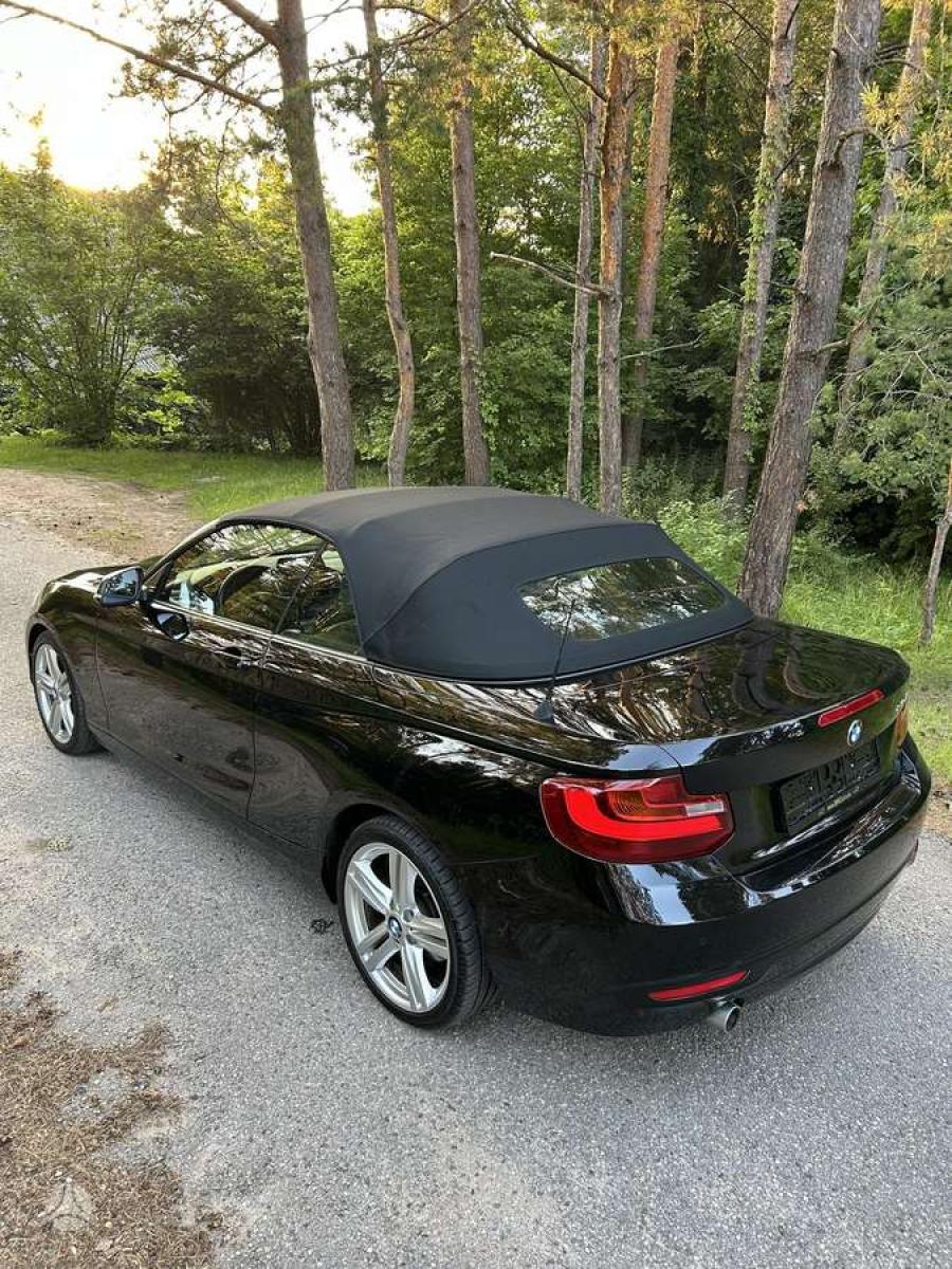 Black BMW 218 2015 in Kaunas, with an engine capacity of 2.00 L and mileage of 184 thousand km for 12900 €, photo 30 on AUTOMOTO.COM.LV