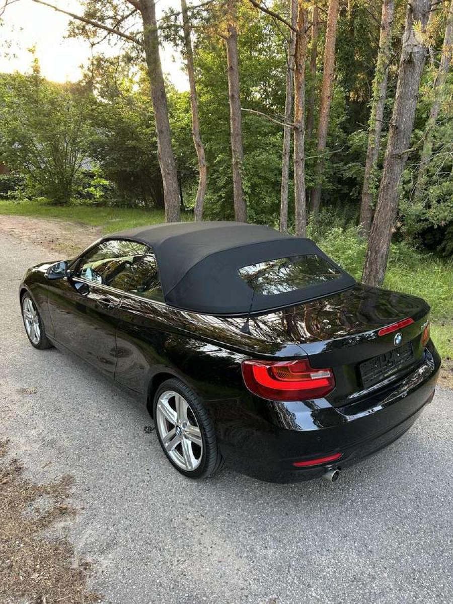 Black BMW 218 2015 in Kaunas, with an engine capacity of 2.00 L and mileage of 184 thousand km for 12900 €, photo 32 on AUTOMOTO.COM.LV