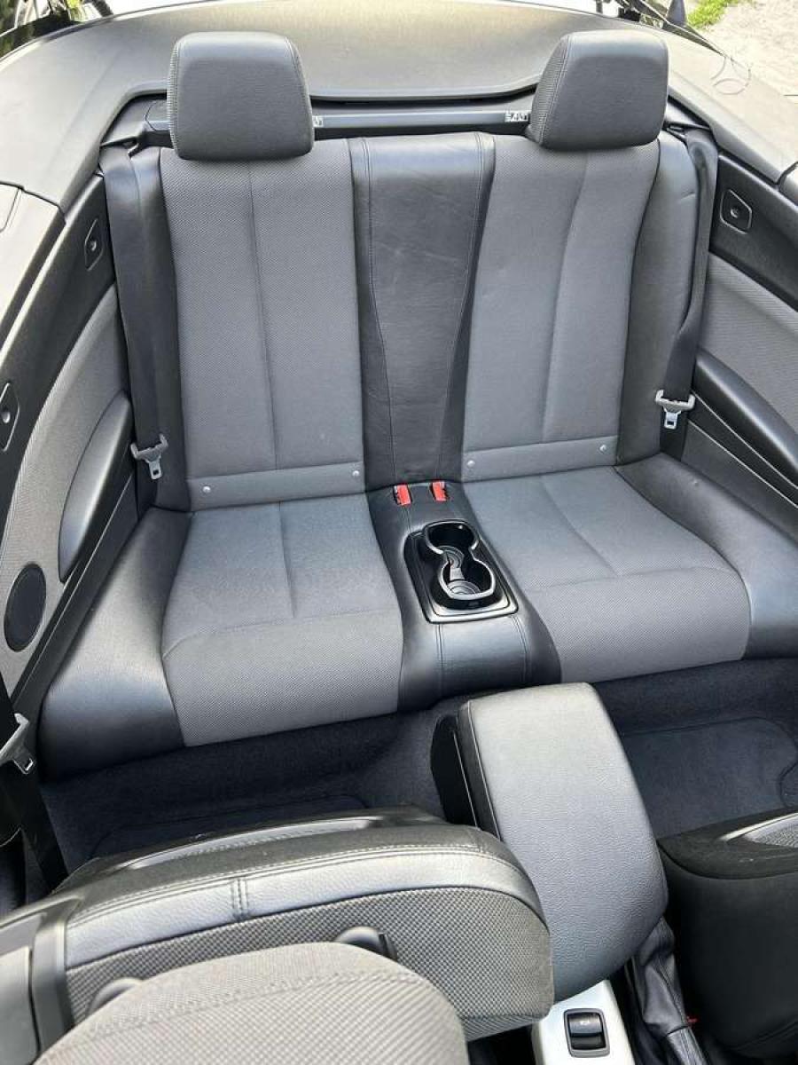 Black BMW 218 2015 in Kaunas, with an engine capacity of 2.00 L and mileage of 184 thousand km for 12900 €, photo 34 on AUTOMOTO.COM.LV