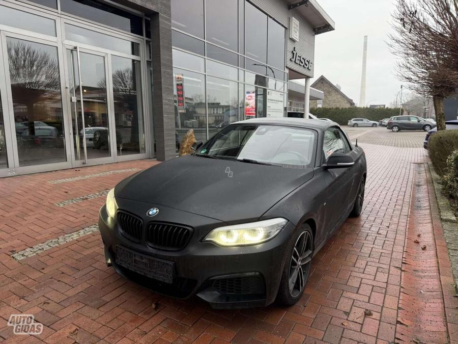 Melns BMW 218 2019 Kauņa, ar dzinēja tilpumu 1.50 L un nobraukumu 60 tūkst. km par 25480 €, foto 1 vietnē AUTOMOTO.COM.LV
