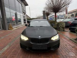 Melns BMW 218 2019 Kauņa, ar dzinēja tilpumu 1.50 L un nobraukumu 60 tūkst. km par 25480 €, foto 3 vietnē AUTOMOTO.COM.LV