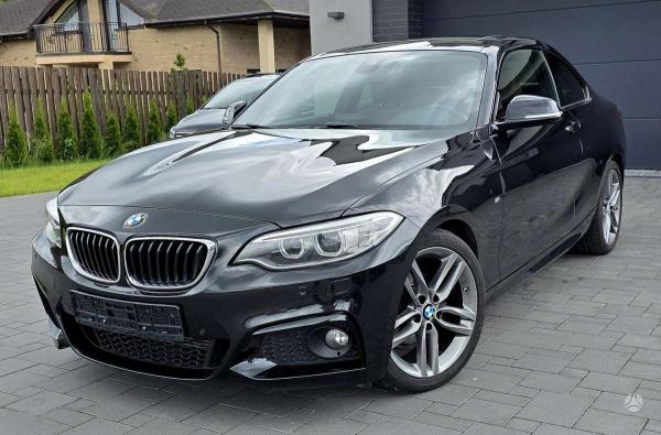 Melns BMW 218 2015 Druskininkai, ar dzinēja tilpumu 2.00 L un nobraukumu 179 tūkst. km par 12950 €, foto 1 vietnē AUTOMOTO.COM.LV
