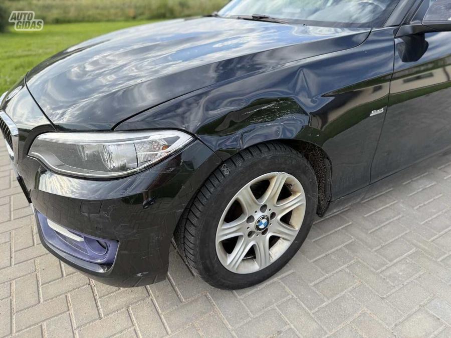 Black BMW 218 2015 in Vilnius, with an engine capacity of 2.00 L and mileage of 189 thousand km for 8450 €, photo 7 on AUTOMOTO.COM.LV