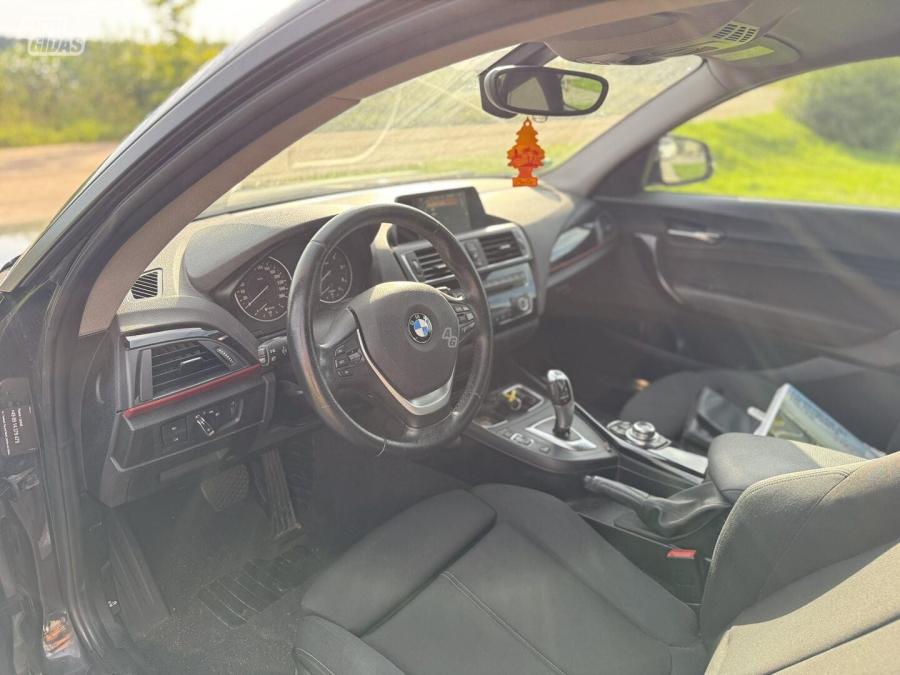 Black BMW 218 2015 in Vilnius, with an engine capacity of 2.00 L and mileage of 189 thousand km for 8450 €, photo 9 on AUTOMOTO.COM.LV