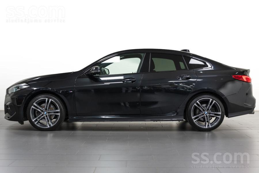 Melns BMW 218 2020 Rīga, ar dzinēja tilpumu 1.50 L un nobraukumu 115 tūkst. km par 19500 €, foto 3 vietnē AUTOMOTO.COM.LV