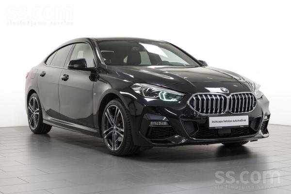 Black BMW 218 2020 in Riga, with an engine capacity of 1.50 L and mileage of 115 thousand km for 19500 €, photo 6 on AUTOMOTO.COM.LV
