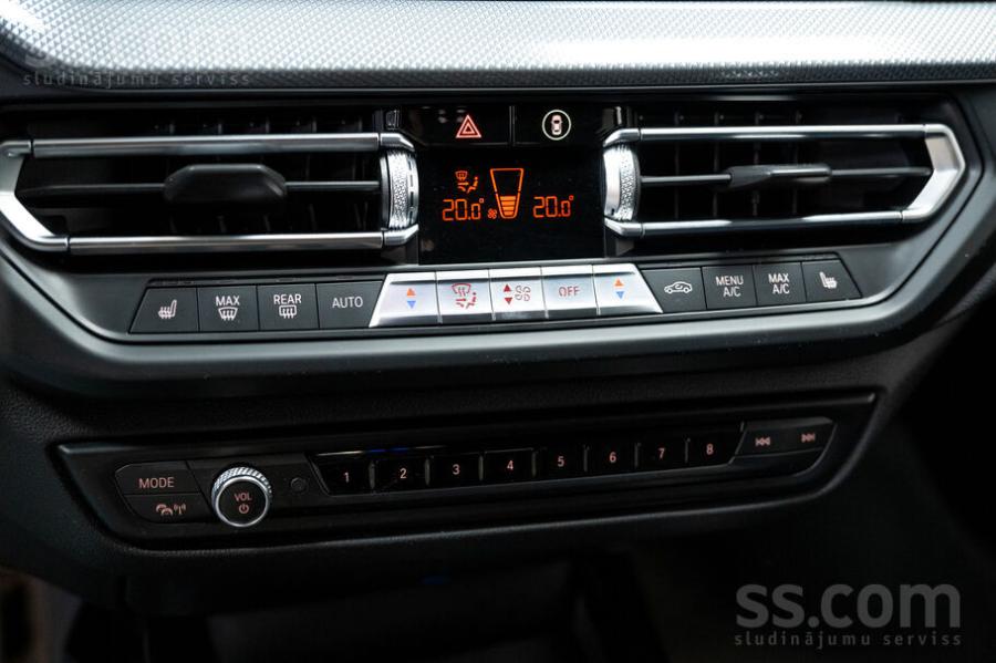 Melns BMW 218 2020 Rīga, ar dzinēja tilpumu 1.50 L un nobraukumu 115 tūkst. km par 19500 €, foto 21 vietnē AUTOMOTO.COM.LV