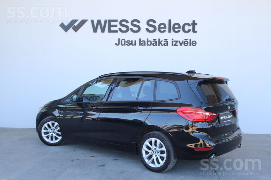 Black BMW 218 2018 in Riga, with an engine capacity of 2.00 L and mileage of 159 thousand km for 13900 €, photo 5 on AUTOMOTO.COM.LV