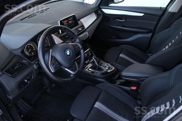 Black BMW 218 2018 in Riga, with an engine capacity of 2.00 L and mileage of 159 thousand km for 13900 €, photo 5 on AUTOMOTO.COM.LV