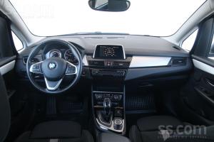 Black BMW 218 2018 in Riga, with an engine capacity of 2.00 L and mileage of 159 thousand km for 13900 €, photo 11 on AUTOMOTO.COM.LV