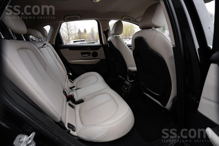 Melns BMW 218 2014 Jelgava, ar dzinēja tilpumu 2.00 L un nobraukumu 0 tūkst. km par 7950 €, foto 10 vietnē AUTOMOTO.COM.LV