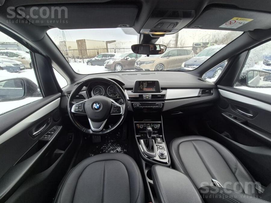 Black BMW 218 2015 in Riga, with an engine capacity of 2.00 L and mileage of 254 thousand km for 8990 €, photo 10 on AUTOMOTO.COM.LV