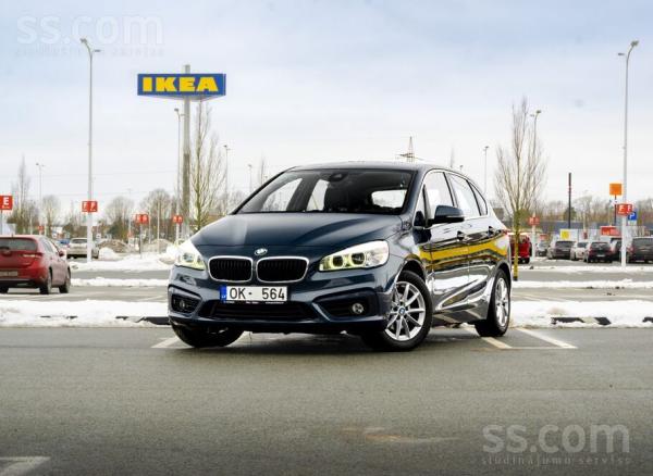 Black BMW 218 2015 in Riga, with an engine capacity of 2.00 L and mileage of 254 thousand km for 8990 €, photo 4 on AUTOMOTO.COM.LV