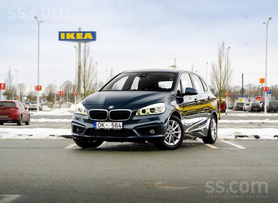 Black BMW 218 2015 in Riga, with an engine capacity of 2.00 L and mileage of 254 thousand km for 8990 €, photo 4 on AUTOMOTO.COM.LV