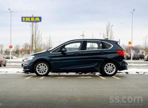 Black BMW 218 2015 in Riga, with an engine capacity of 2.00 L and mileage of 254 thousand km for 8990 €, photo 9 on AUTOMOTO.COM.LV