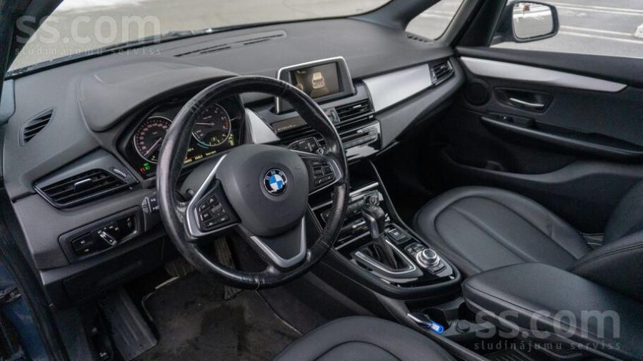Black BMW 218 2015 in Riga, with an engine capacity of 2.00 L and mileage of 254 thousand km for 8990 €, photo 10 on AUTOMOTO.COM.LV