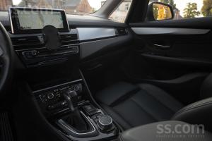 Melns BMW 218 2015 Jelgava, ar dzinēja tilpumu 2.00 L un nobraukumu 0 tūkst. km par 8990 €, foto 13 vietnē AUTOMOTO.COM.LV