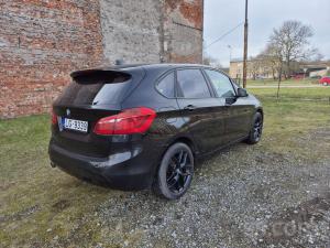 Melns BMW 218 2017 Liepāja, ar dzinēja tilpumu 1.80 L un nobraukumu 211 tūkst. km par 12500 €, foto 4 vietnē AUTOMOTO.COM.LV