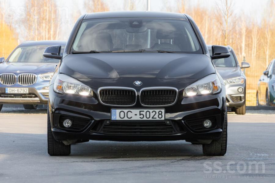 Melns BMW 218 2015 Jelgava, ar dzinēja tilpumu 2.00 L un nobraukumu 297 tūkst. km par 7722 €, foto 3 vietnē AUTOMOTO.COM.LV